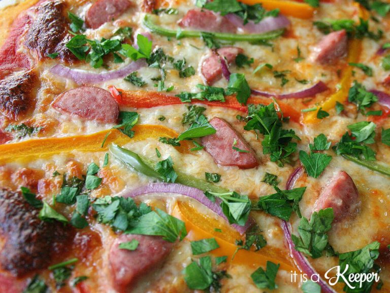 Kielbasa and Peppers Pizza